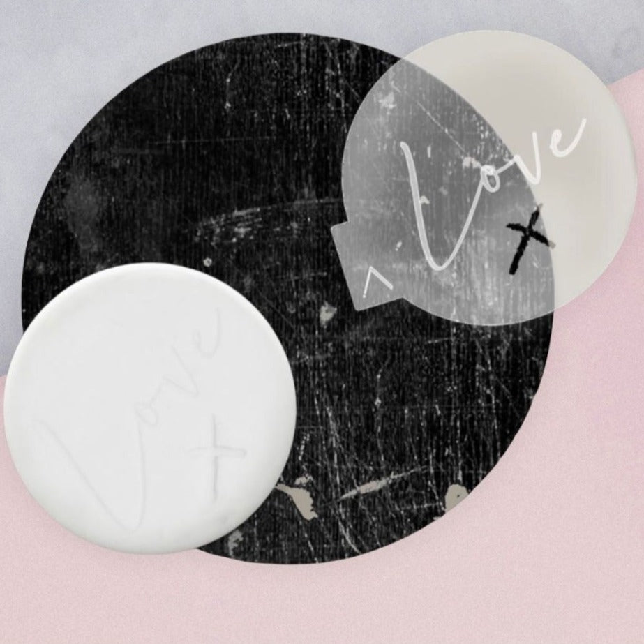 Bakewareind Love xo Flower Embosser Stamp