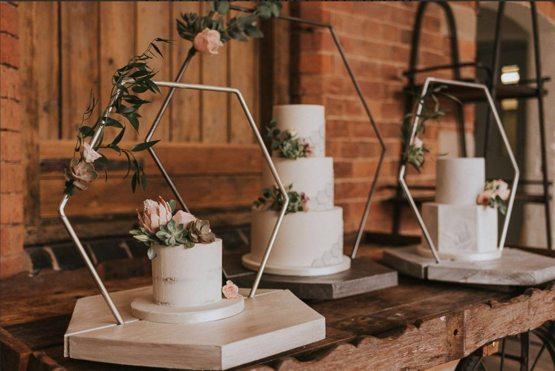 Bakewareind Hexagon hoop cake stand